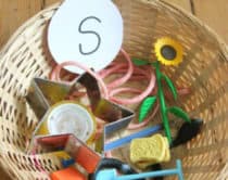 10 CREATIVE DIY WAYS TO STORE TOYS