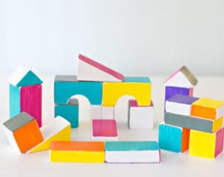 RECYCLED CARDBOARD PLAY TELEVISION