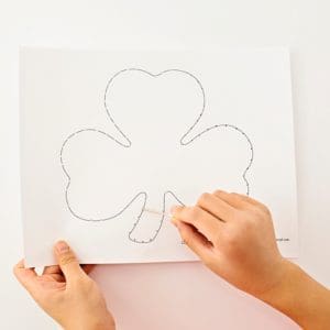 RAINBOW SHAMROCK STRING ART - hello, Wonderful