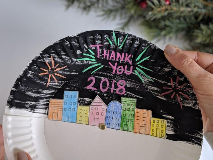 NEW YEAR'S EVE PAPER PLATE CRAFT FOR KIDS - hello, Wonderful