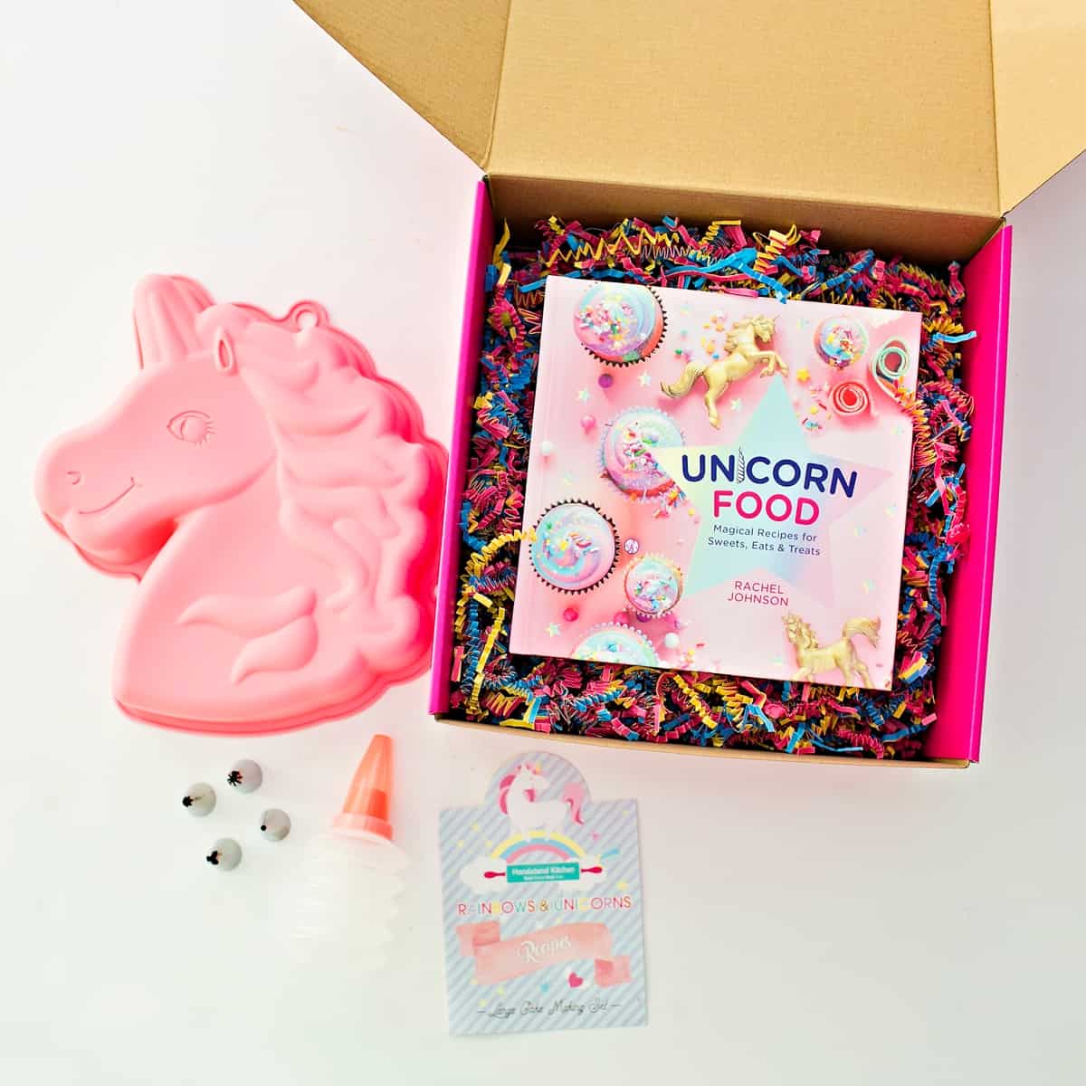 THIS UNICORN BAKING BOX LETS ANYONE MAKE MAGICAL UNICORN CAKES - hello ...