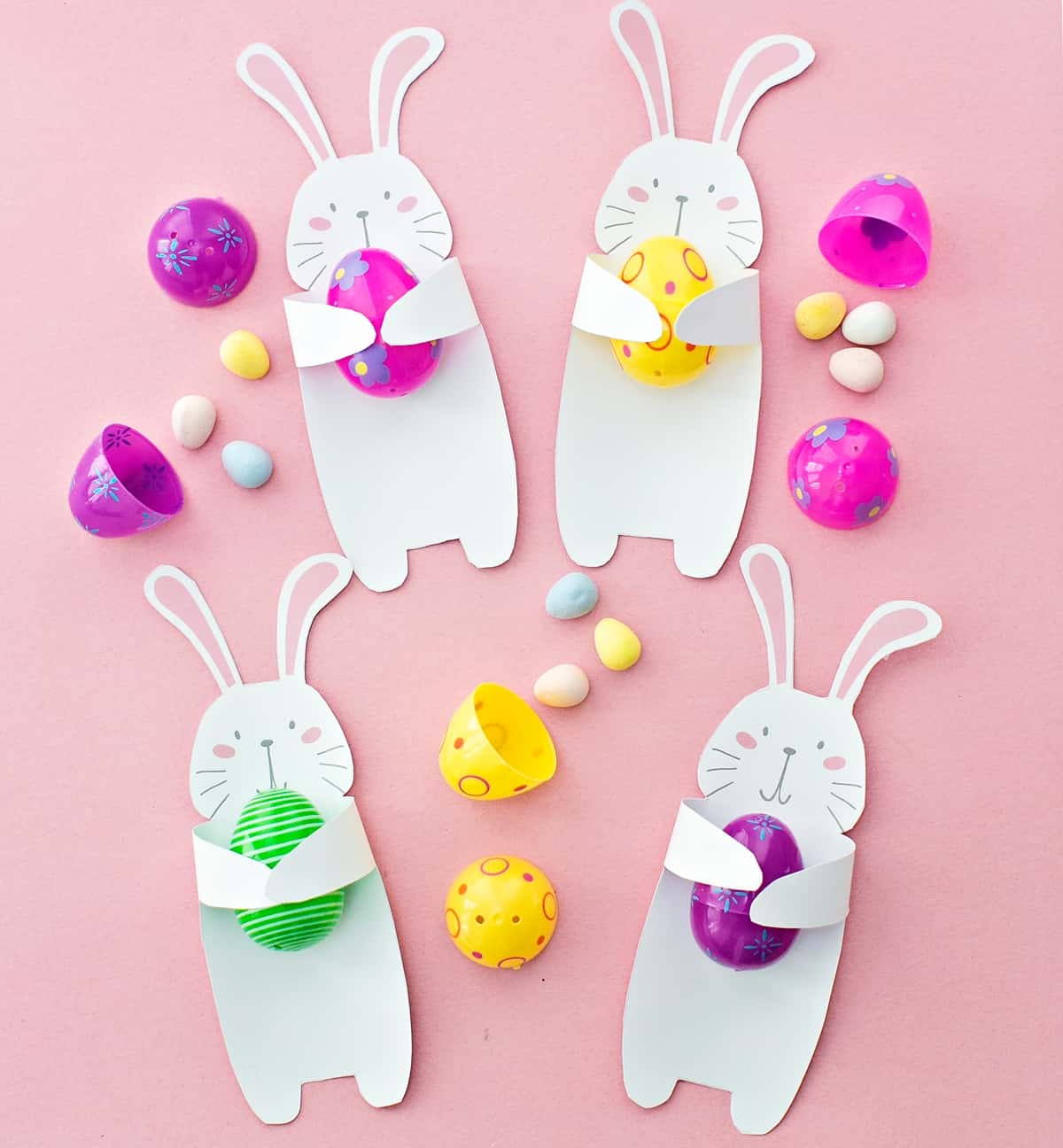BUNNY HOLDING EASTER EGG CRAFT - hello, Wonderful