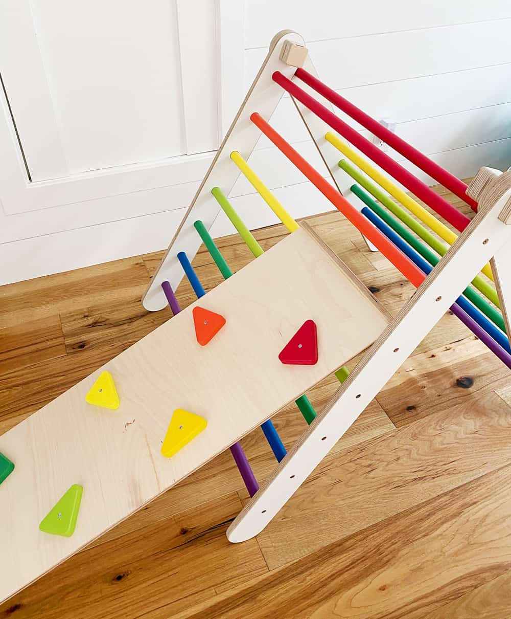 RAINBOW PIKLER TRIANGLE - hello, Wonderful