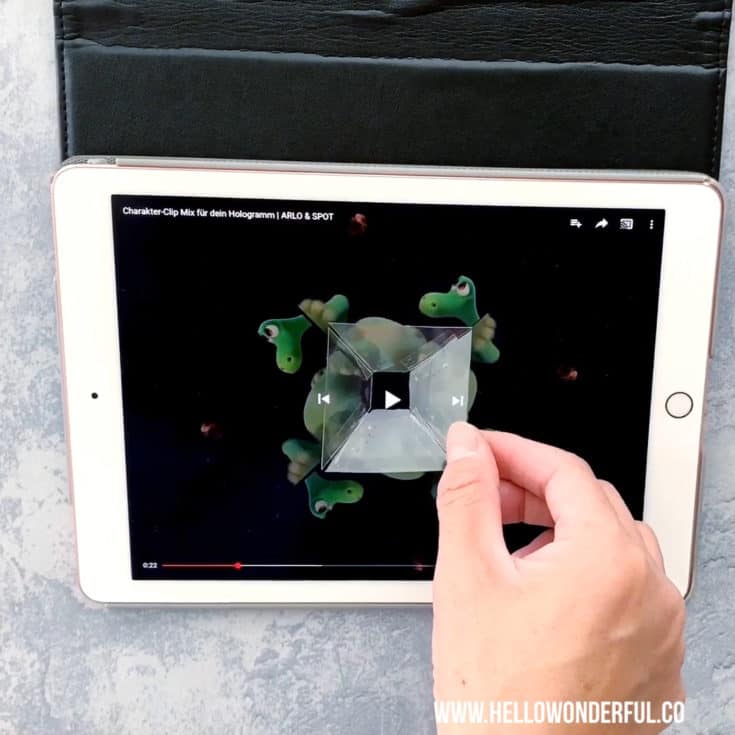 HOW TO MAKE A 3D HOLOGRAM - hello, Wonderful