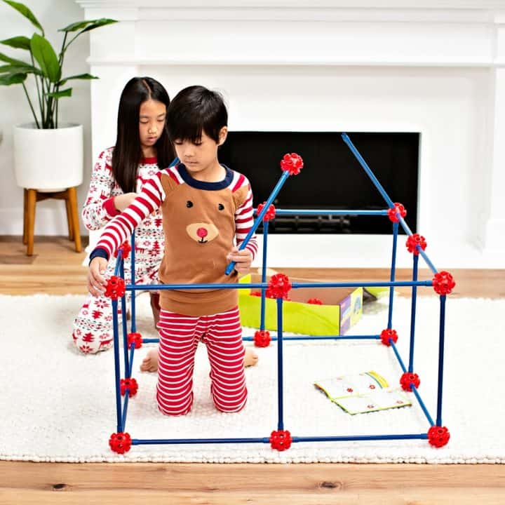 BUILD A HOLIDAY FORT WITH THE ULTIMATE FORT BUILDER - hello, Wonderful