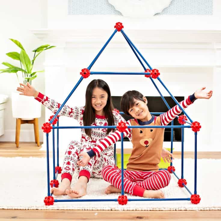 BUILD A HOLIDAY FORT WITH THE ULTIMATE FORT BUILDER - hello, Wonderful