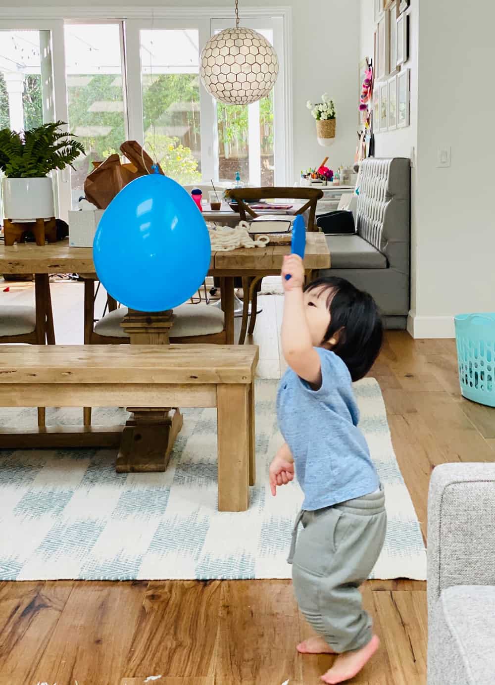 BALLOON TENNIS GAME FOR KIDS - hello, Wonderful