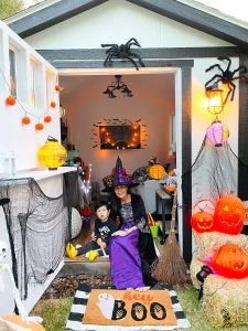 HALLOWEEN HAUNTED PLAYHOUSE SHED - hello, Wonderful