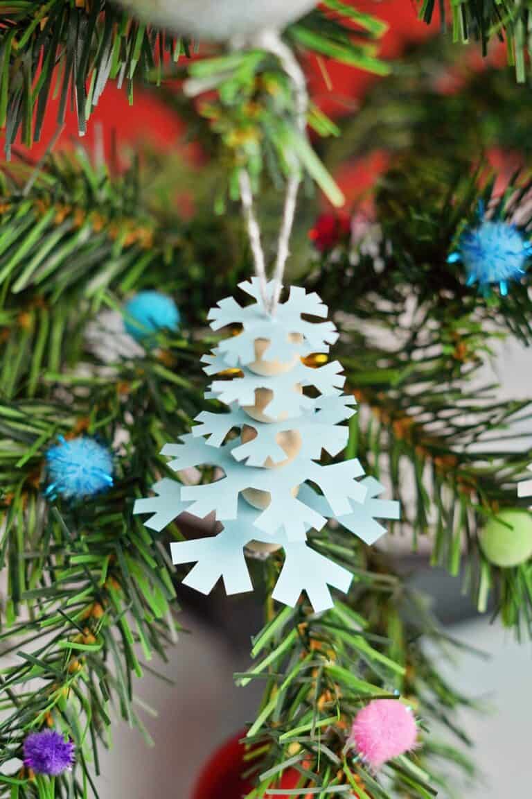 Paper Snowflake Tree Ornaments - Paper Snowflake Template
