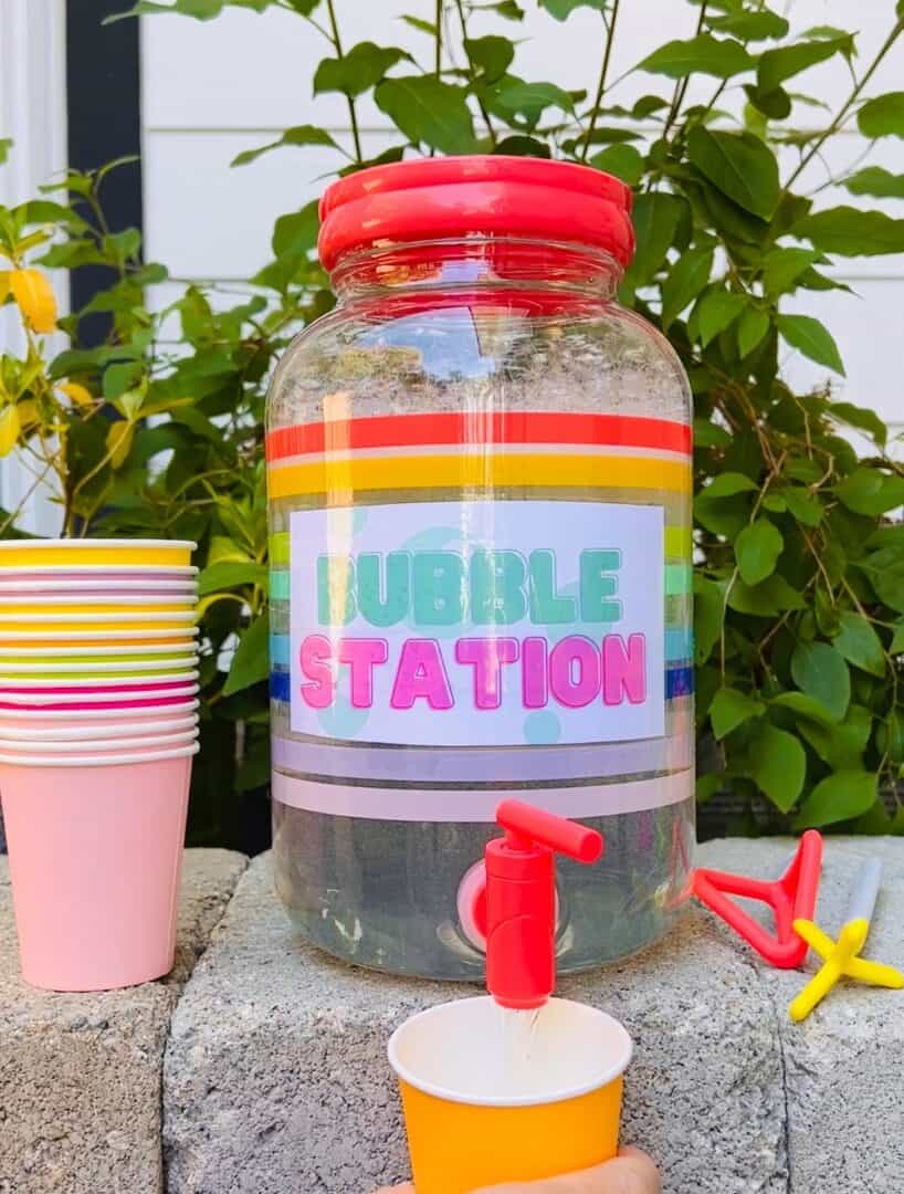 This Bubble Refill Station Will Keep The Kids Entertained All Summer