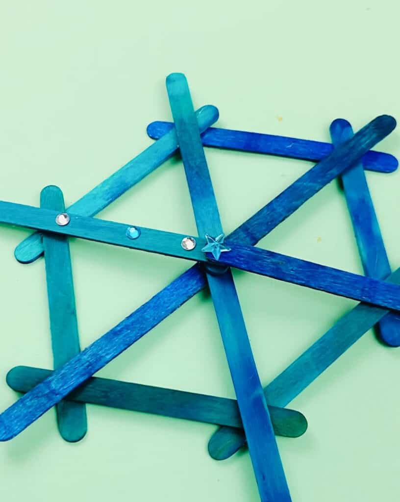 Popsicle Sticks Snowflake Craft: An Easy Step-by-Step Tutorial