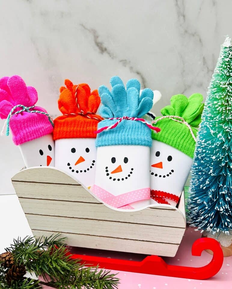 Snowman Chocolate Bars Make Cute and Easy Christmas Favors