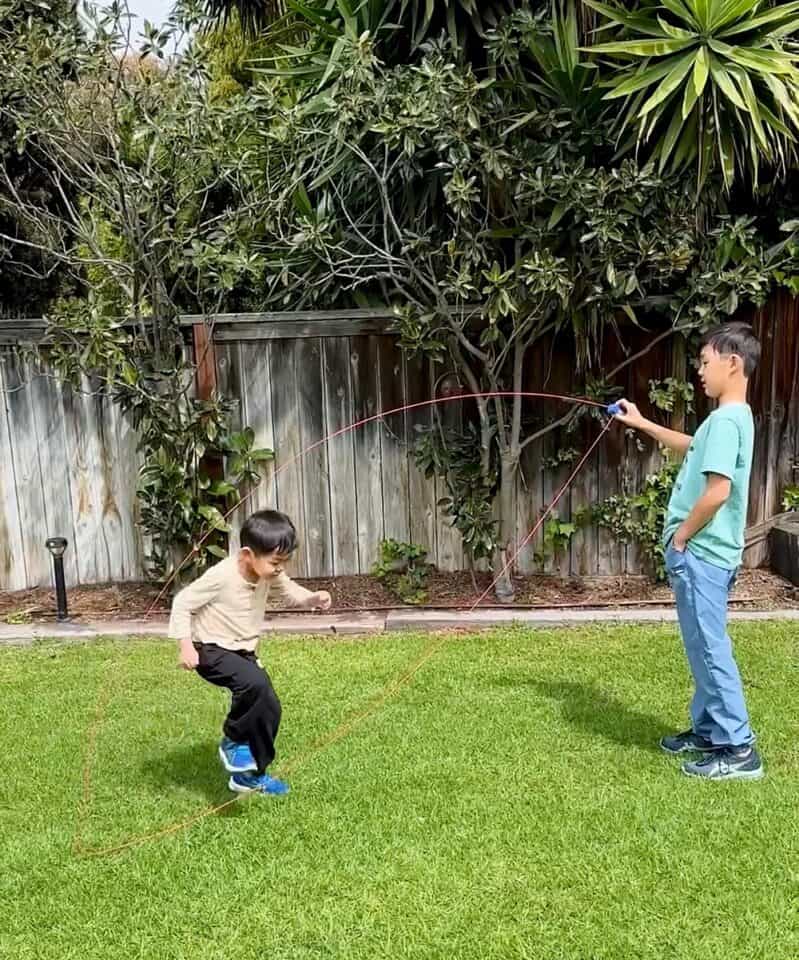 ZipString: Our Honest Review Of This Fascinating Viral Toy