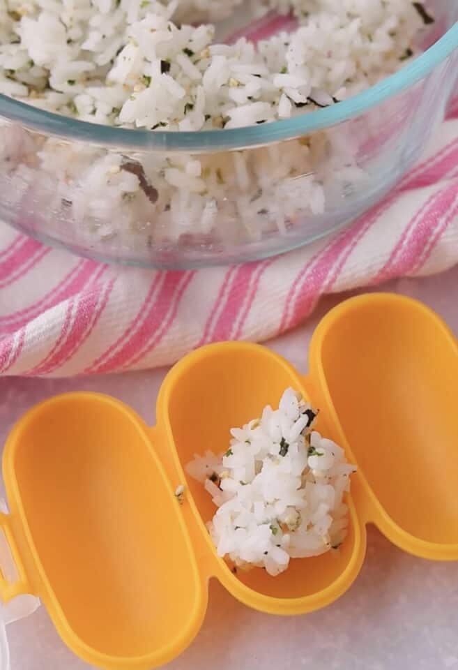 This Rice Ball Shaker Is A Fun And Easy Way To Make Cute Rice Balls