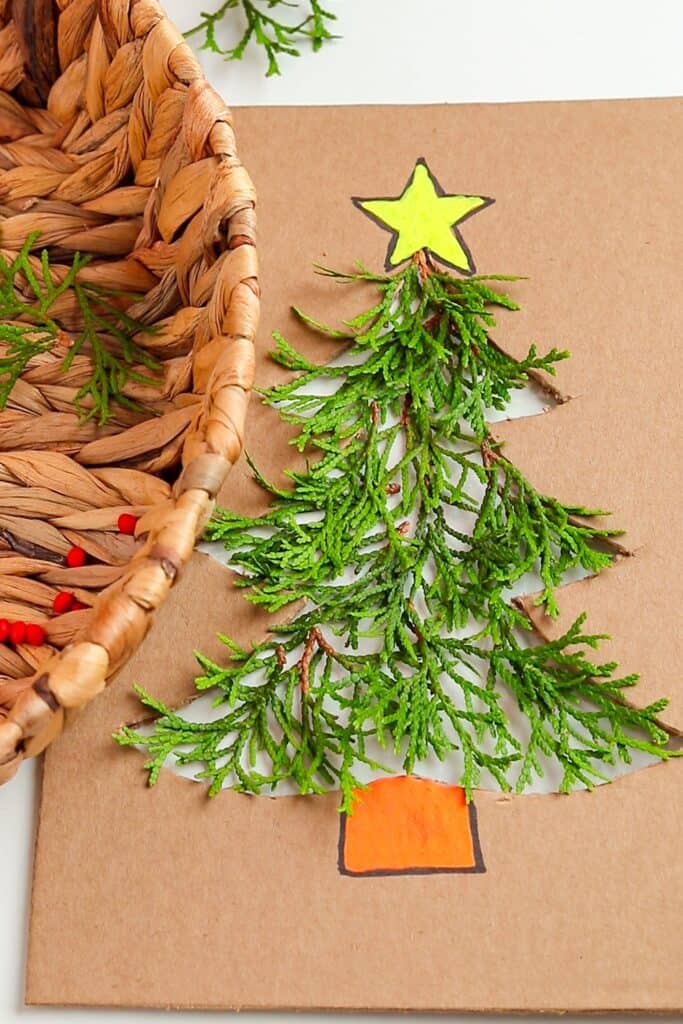 This Nature Christmas Tree Suncatcher: Beautiful Christmas Craft