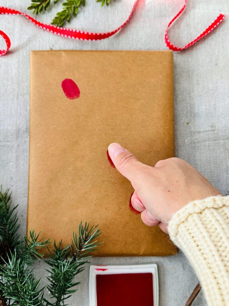 DIY Rudolph Fingerprint Christmas Gift Wrap