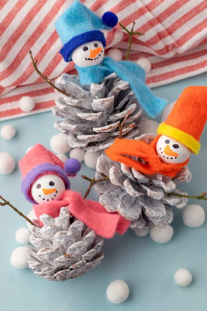 Cute Snowman Pine Cone Craft