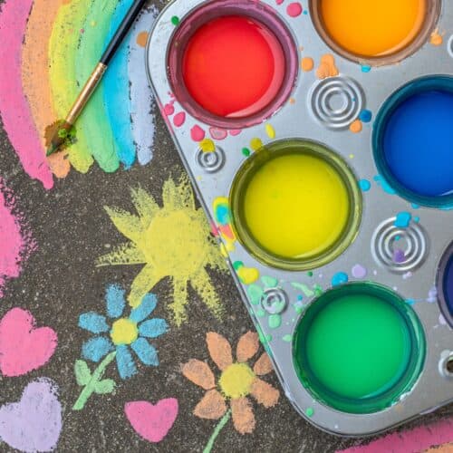 DIY RAINBOW BOWLING SET