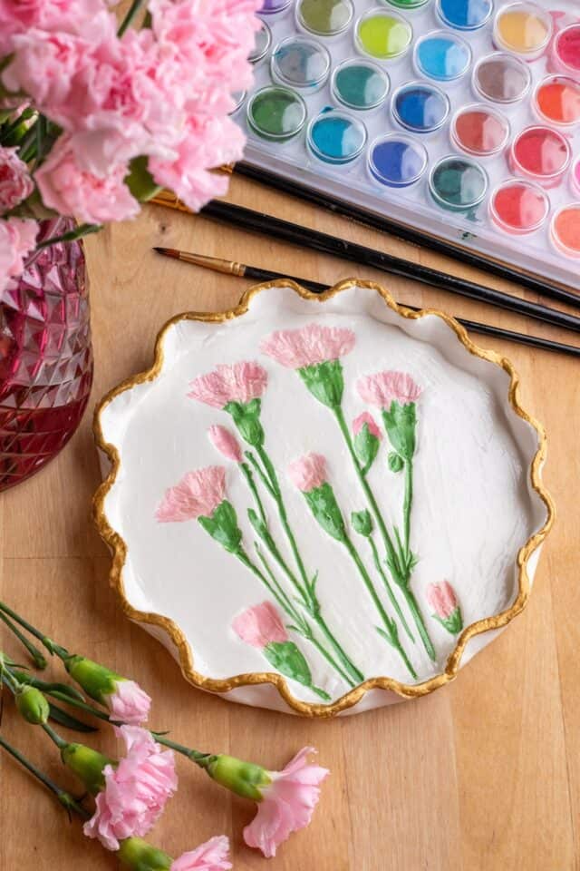 How to Make a Beautiful DIY Clay Nature Dish