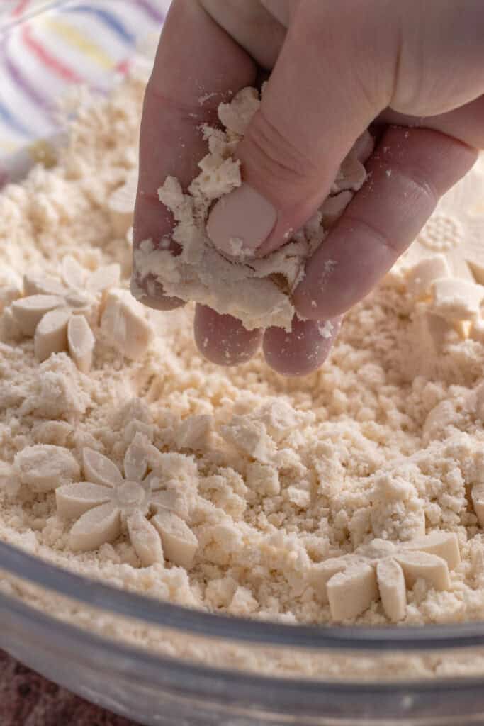 How to Make 2 Ingredients Moon Sand - Recipe
