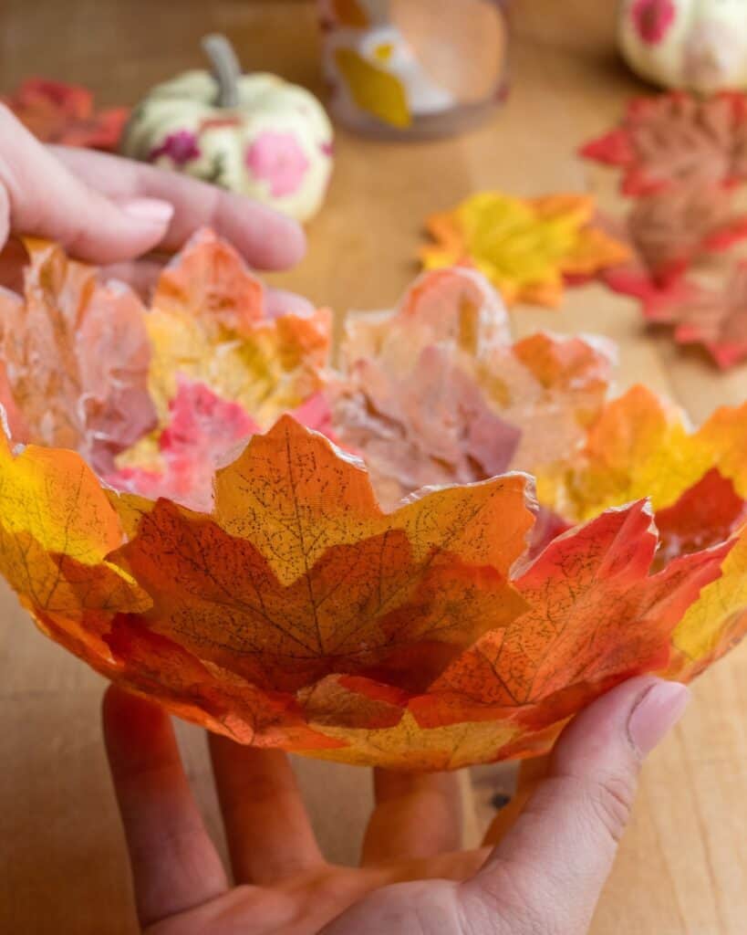 DIY This Fall Leaf Bowl For a Crafty Fall Decor