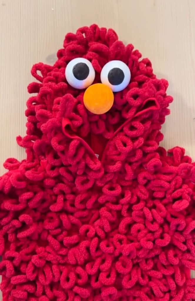 How to Make An Easy DIY Elmo Costume