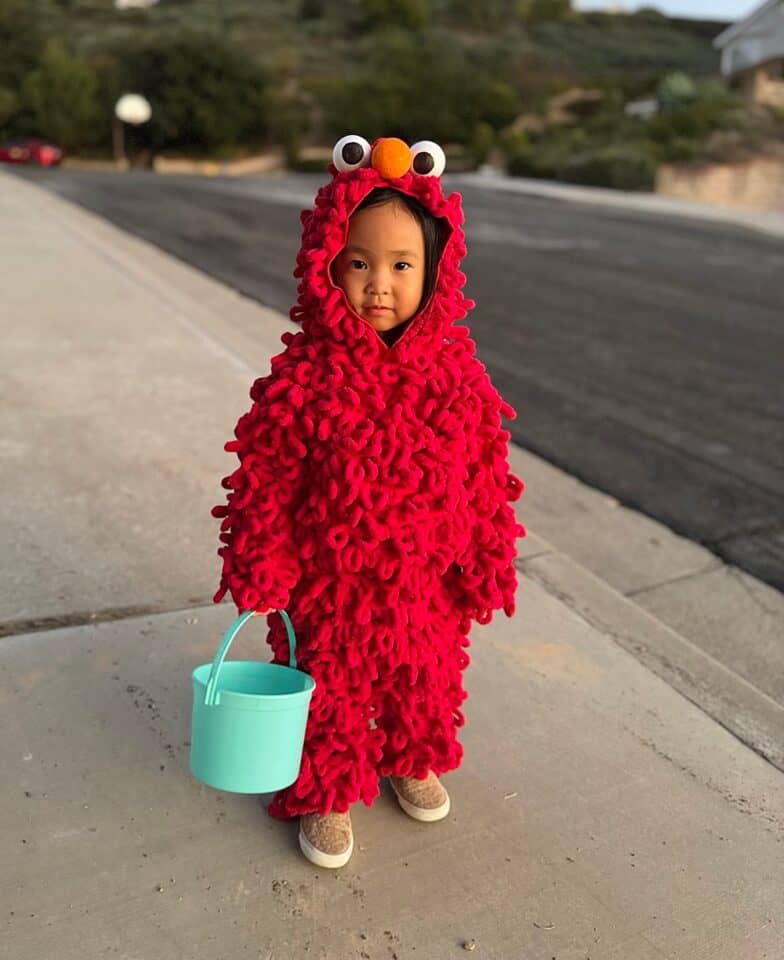 How to Make An Easy DIY Elmo Costume