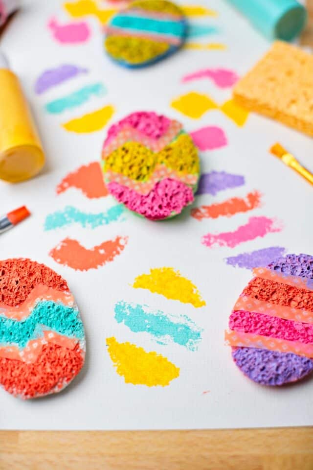 Easter Sponge Painting Is A Fun Way To Decorate Eggs!