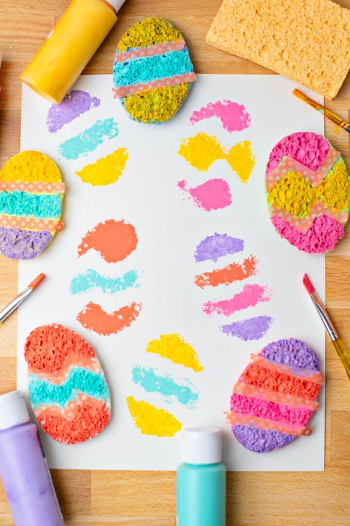 Easter Sponge Painting Is A Fun Way To Decorate Eggs!
