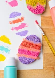Easter Sponge Painting Is A Fun Way To Decorate Eggs!