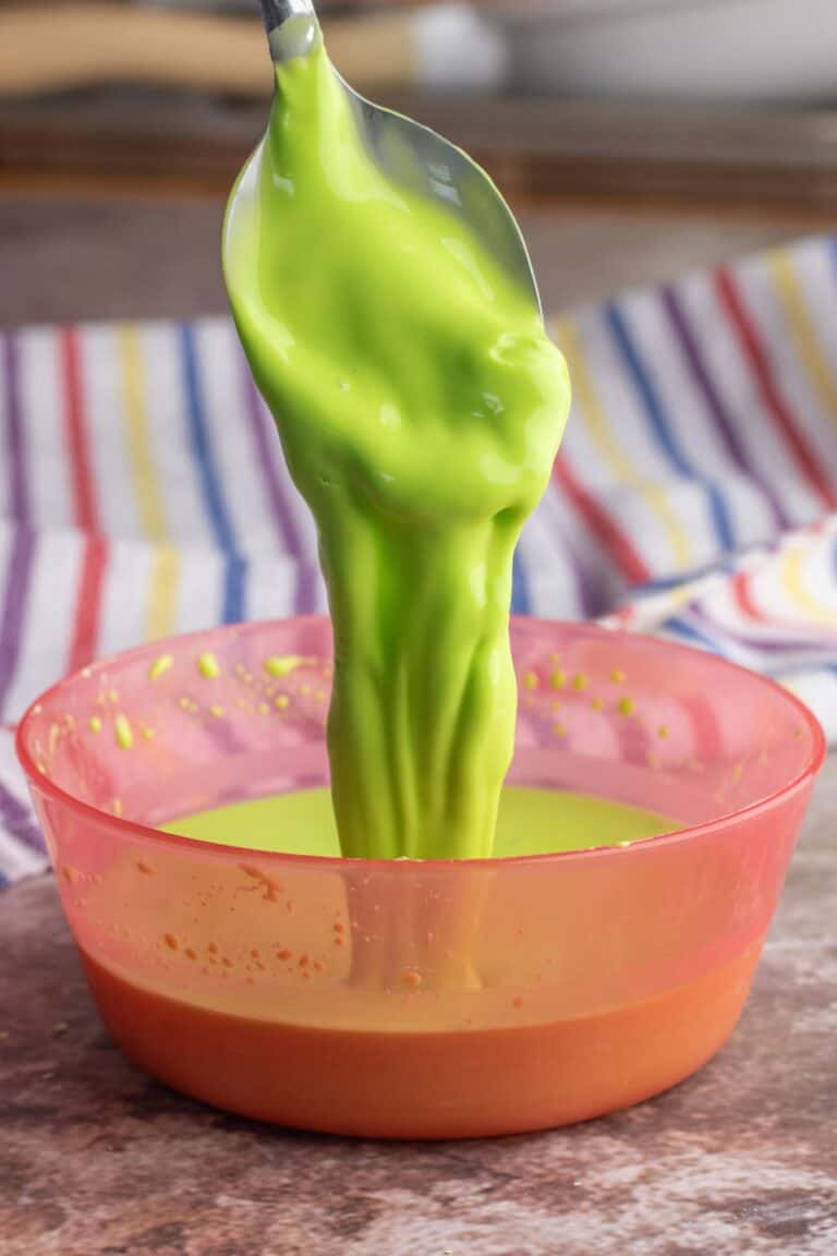 Easy Homemade Oobleck Recipe