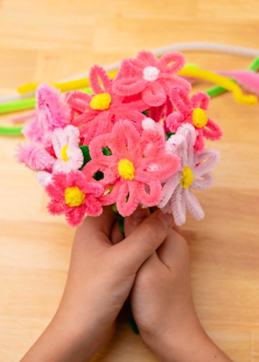 Easy Pipe Cleaner Flowers: A Fun Spring DIY for Kids