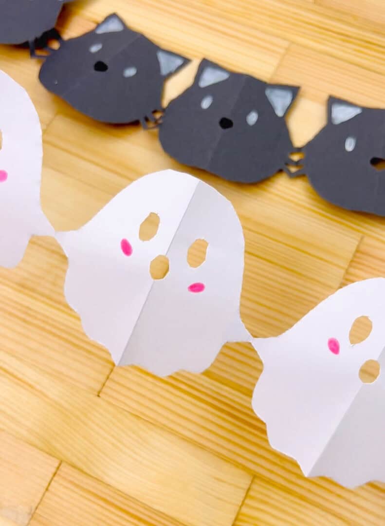 DIY Halloween Paper Garland (With Printable Template)