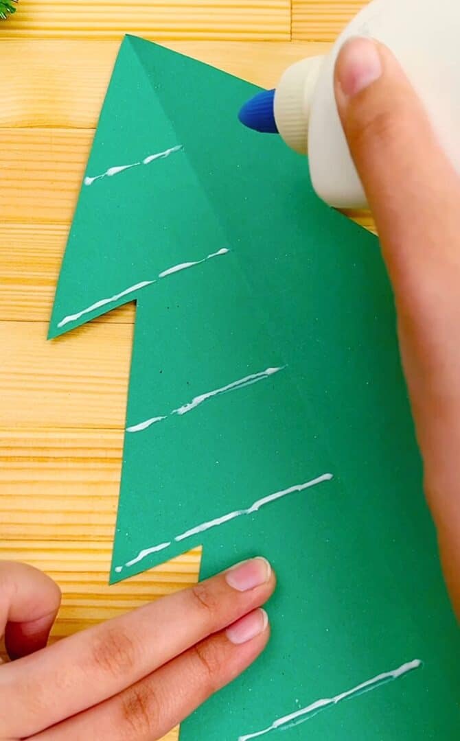 How To Make A 3D Honeycomb Paper Christmas Tree Craft
